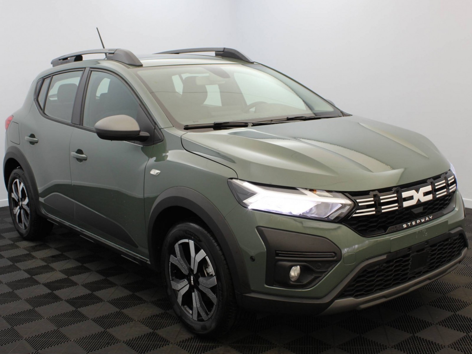 DACIA SANDERO Sandero TCe 110 Stepway Extreme à prix marchand : Offre réservée aux pro n°183762